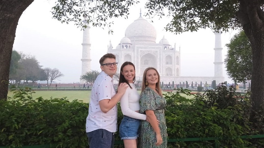 Things To Know Before Visiting India - Taj Mahal Tour Guide Family ...